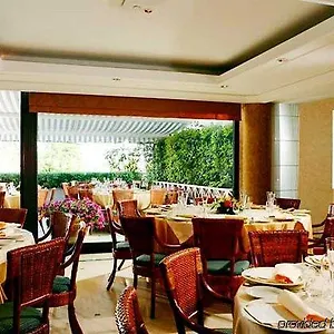 Courtyard By Marriott Rome Central Park | UPDATED FOR 2025 ...